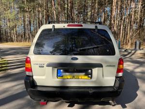 Ford Escape 2002 Viļņa, ar dzinēja tilpumu 3.00 L un nobraukumu 147 tūkst. km par 2699 €, foto 6 vietnē AUTOMOTO.COM.LV