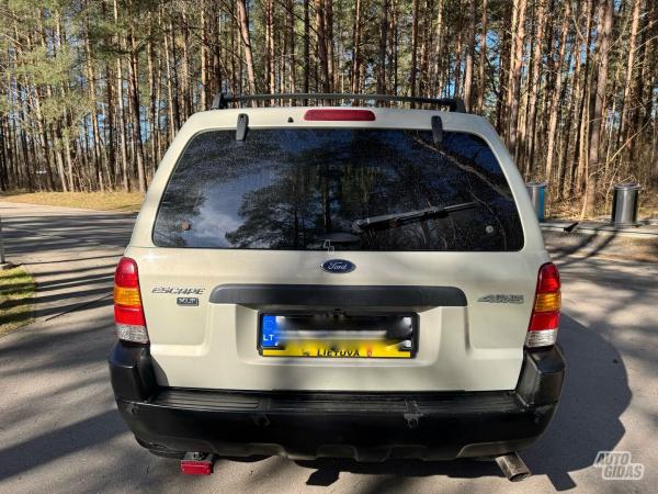 Ford Escape 2002 in Vilnius, with an engine capacity of 3.00 L and mileage of 147 thousand km for 2699 €, photo 6 on AUTOMOTO.COM.LV