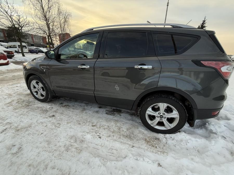 Ford Escape 2017 in Klaipeda, with an engine capacity of 2.50 L and mileage of 181 thousand km for 9200 €, photo 1 on AUTOMOTO.COM.LV