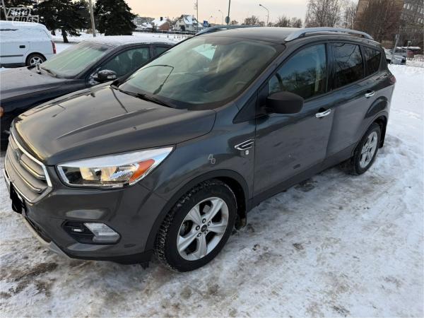 Ford Escape 2017 in Klaipeda, with an engine capacity of 2.50 L and mileage of 181 thousand km for 9200 €, photo 8 on AUTOMOTO.COM.LV