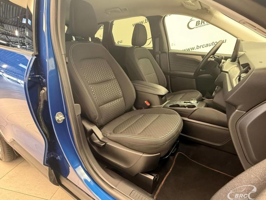 Ford Escape 2023 in Vilnius, with an engine capacity of 1.49 L and mileage of 8 thousand km for 12900 €, photo 5 on AUTOMOTO.COM.LV