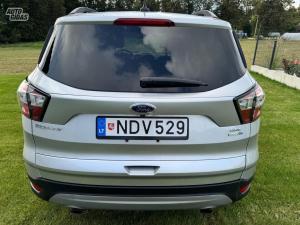 Grey Ford Escape 2018 in Utena, with an engine capacity of 1.50 L and mileage of 141 thousand km for 8888 €, photo 4 on AUTOMOTO.COM.LV