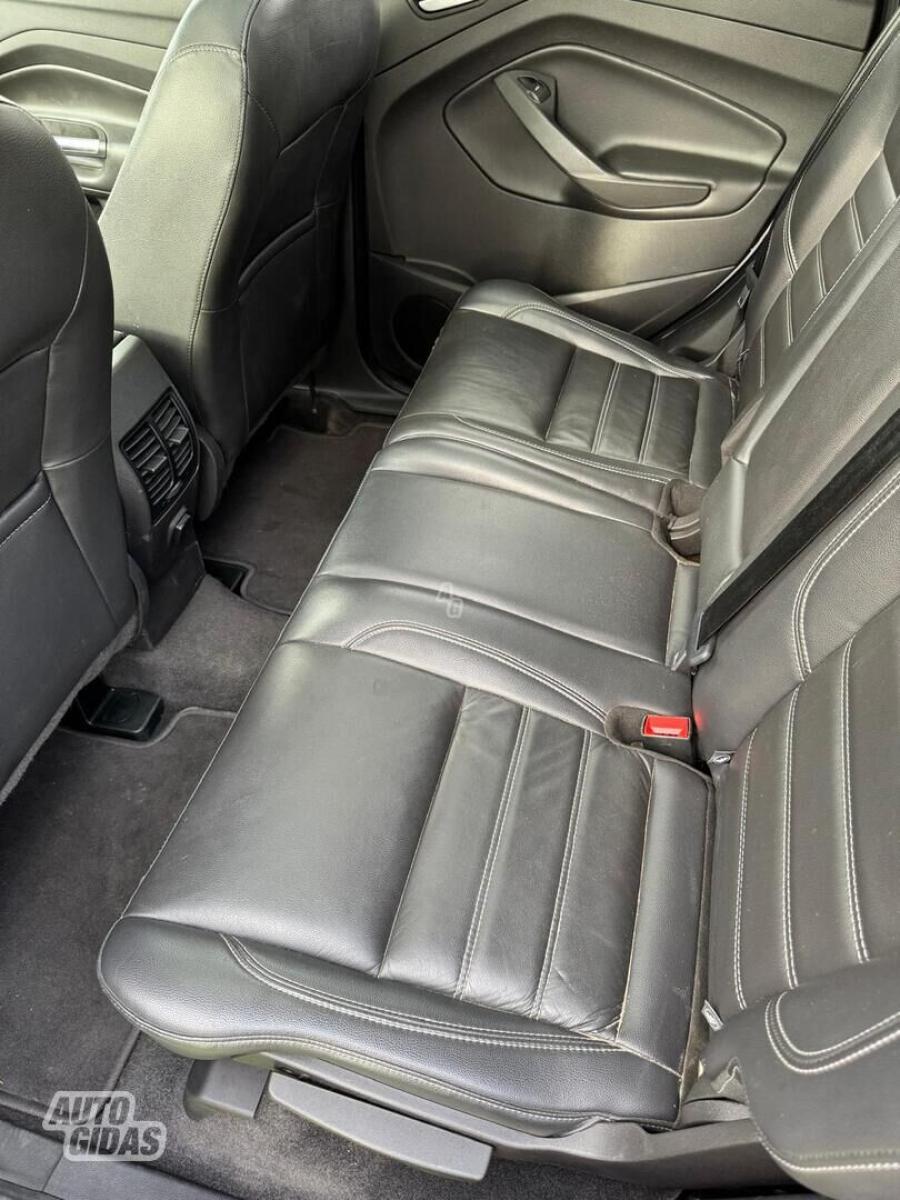 Grey Ford Escape 2018 in Utena, with an engine capacity of 1.50 L and mileage of 141 thousand km for 8888 €, photo 13 on AUTOMOTO.COM.LV