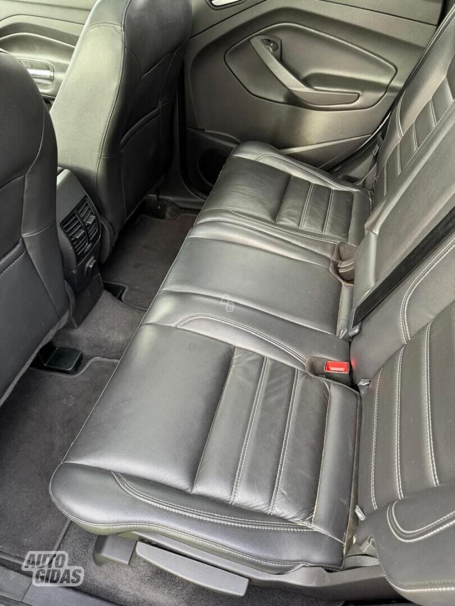 Grey Ford Escape 2018 in Utena, with an engine capacity of 1.50 L and mileage of 141 thousand km for 8888 €, photo 13 on AUTOMOTO.COM.LV