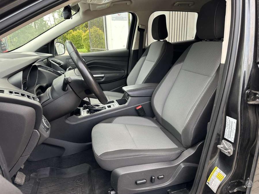 Pelēks Ford Escape 2019 Viļņa, ar dzinēja tilpumu 1.50 L un nobraukumu 57 tūkst. km par 8850 €, foto 11 vietnē AUTOMOTO.COM.LV