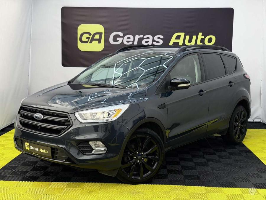 Grey Ford Escape 2019 in Vilnius, with an engine capacity of 1.50 L and mileage of 132 thousand km for 9500 €, photo 1 on AUTOMOTO.COM.LV