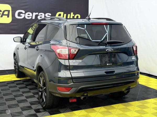 Pelēks Ford Escape 2019 Viļņa, ar dzinēja tilpumu 1.50 L un nobraukumu 132 tūkst. km par 9500 €, foto 6 vietnē AUTOMOTO.COM.LV