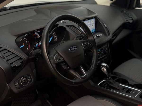 Pelēks Ford Escape 2019 Viļņa, ar dzinēja tilpumu 1.50 L un nobraukumu 132 tūkst. km par 9500 €, foto 9 vietnē AUTOMOTO.COM.LV