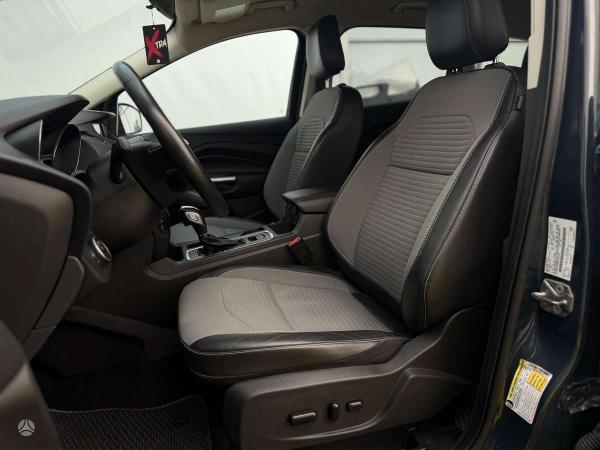 Pelēks Ford Escape 2019 Viļņa, ar dzinēja tilpumu 1.50 L un nobraukumu 132 tūkst. km par 9500 €, foto 10 vietnē AUTOMOTO.COM.LV