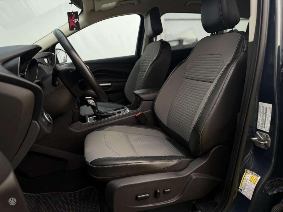 Grey Ford Escape 2019 in Vilnius, with an engine capacity of 1.50 L and mileage of 132 thousand km for 9500 €, photo 11 on AUTOMOTO.COM.LV