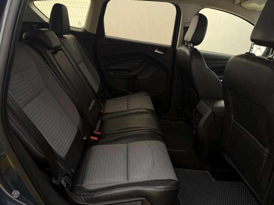 Grey Ford Escape 2019 in Vilnius, with an engine capacity of 1.50 L and mileage of 132 thousand km for 9500 €, photo 13 on AUTOMOTO.COM.LV