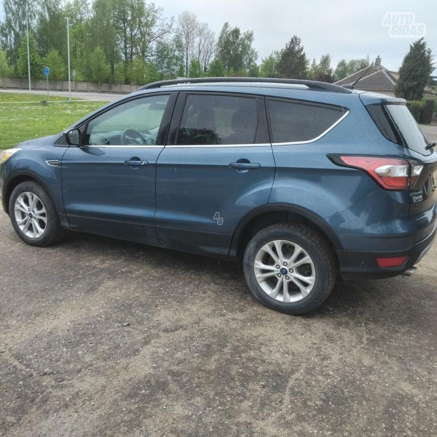 Ford Escape 2018 Šauļi, ar dzinēja tilpumu 1.50 L un nobraukumu 99 tūkst. km par 7650 €, foto 4 vietnē AUTOMOTO.COM.LV