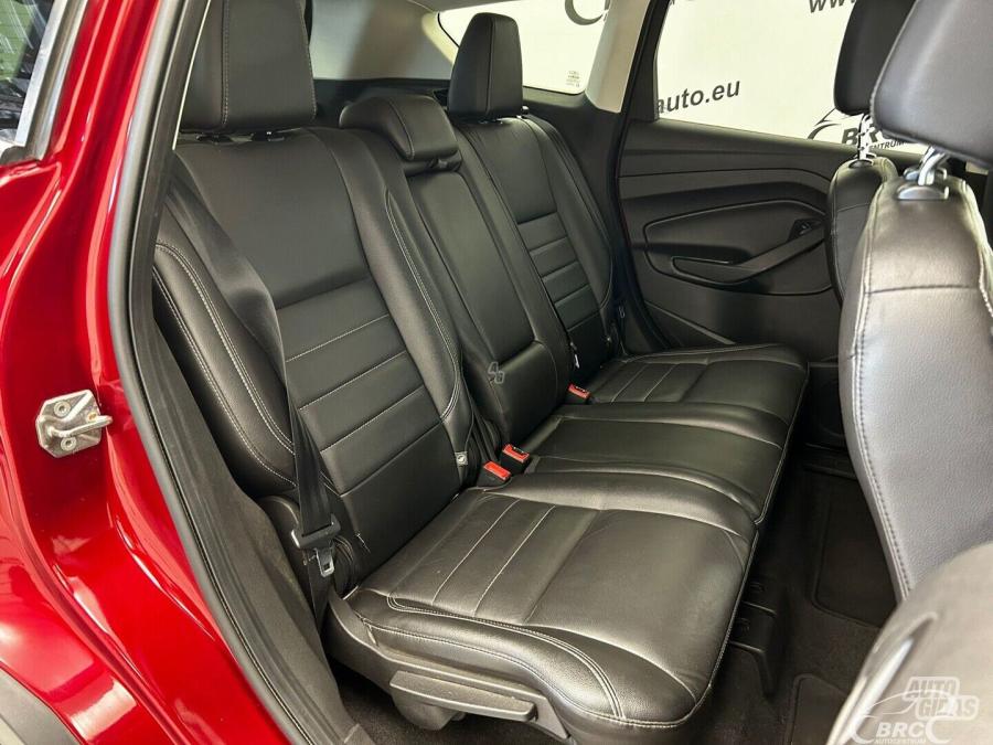 Red Ford Escape 2014 in Avizieniai, with an engine capacity of 2.00 L and mileage of 132 thousand km for 7000 €, photo 20 on AUTOMOTO.COM.LV