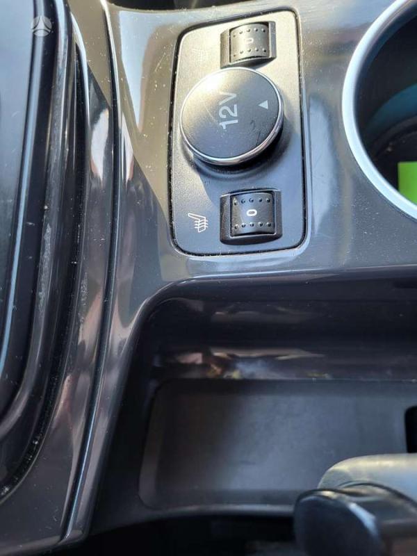 Sarkans Ford Escape 2014 Šauļi, ar dzinēja tilpumu 2.00 L un nobraukumu 135 tūkst. km par 5900 €, foto 10 vietnē AUTOMOTO.COM.LV
