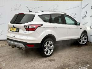 White Ford Escape 2017 in Klaipeda, with an engine capacity of 2.00 L and mileage of 63 thousand km for 8900 €, photo 3 on AUTOMOTO.COM.LV