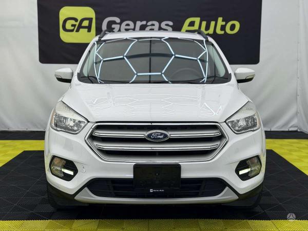Balts Ford Escape 2018 Viļņa, ar dzinēja tilpumu 1.50 L un nobraukumu 132 tūkst. km par 10000 €, foto 2 vietnē AUTOMOTO.COM.LV