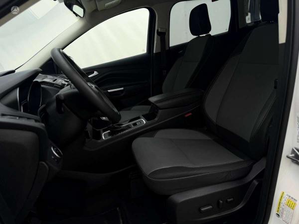 Balts Ford Escape 2018 Viļņa, ar dzinēja tilpumu 1.50 L un nobraukumu 132 tūkst. km par 10000 €, foto 10 vietnē AUTOMOTO.COM.LV