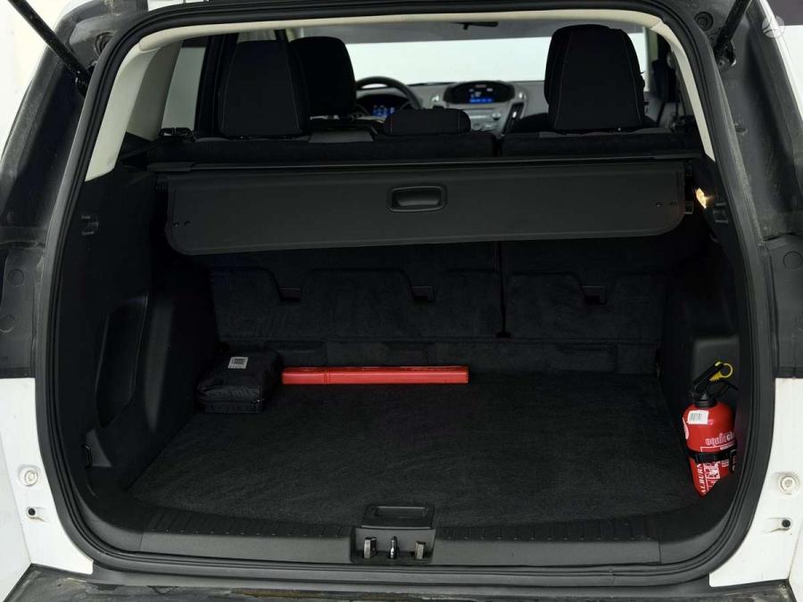 Balts Ford Escape 2018 Viļņa, ar dzinēja tilpumu 1.50 L un nobraukumu 132 tūkst. km par 10000 €, foto 13 vietnē AUTOMOTO.COM.LV