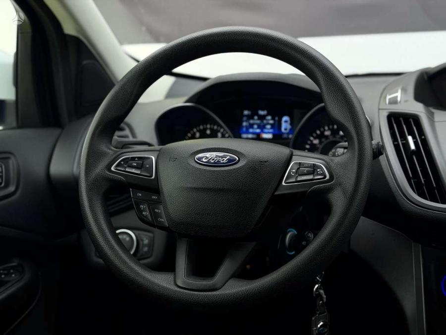 Balts Ford Escape 2018 Viļņa, ar dzinēja tilpumu 1.50 L un nobraukumu 132 tūkst. km par 10000 €, foto 19 vietnē AUTOMOTO.COM.LV