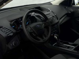 White Ford Escape 2018 in Vilnius, with an engine capacity of 1.50 L and mileage of 132 thousand km for 10000 €, photo 10 on AUTOMOTO.COM.LV