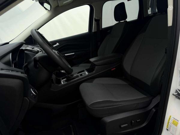 Balts Ford Escape 2018 Viļņa, ar dzinēja tilpumu 1.50 L un nobraukumu 132 tūkst. km par 10000 €, foto 10 vietnē AUTOMOTO.COM.LV