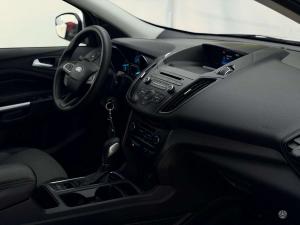 White Ford Escape 2018 in Vilnius, with an engine capacity of 1.50 L and mileage of 132 thousand km for 10000 €, photo 16 on AUTOMOTO.COM.LV