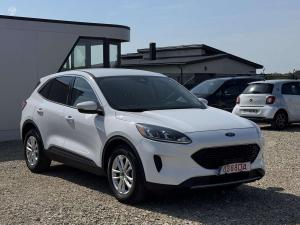 White Ford Escape 2020 in Siauliai, with an engine capacity of 1.50 L and mileage of 22 thousand km for 15800 €, photo 4 on AUTOMOTO.COM.LV