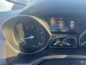 White Ford Escape 2019 in Klaipeda, with an engine capacity of 2.50 L and mileage of 130 thousand km for 10000 €, photo 7 on AUTOMOTO.COM.LV