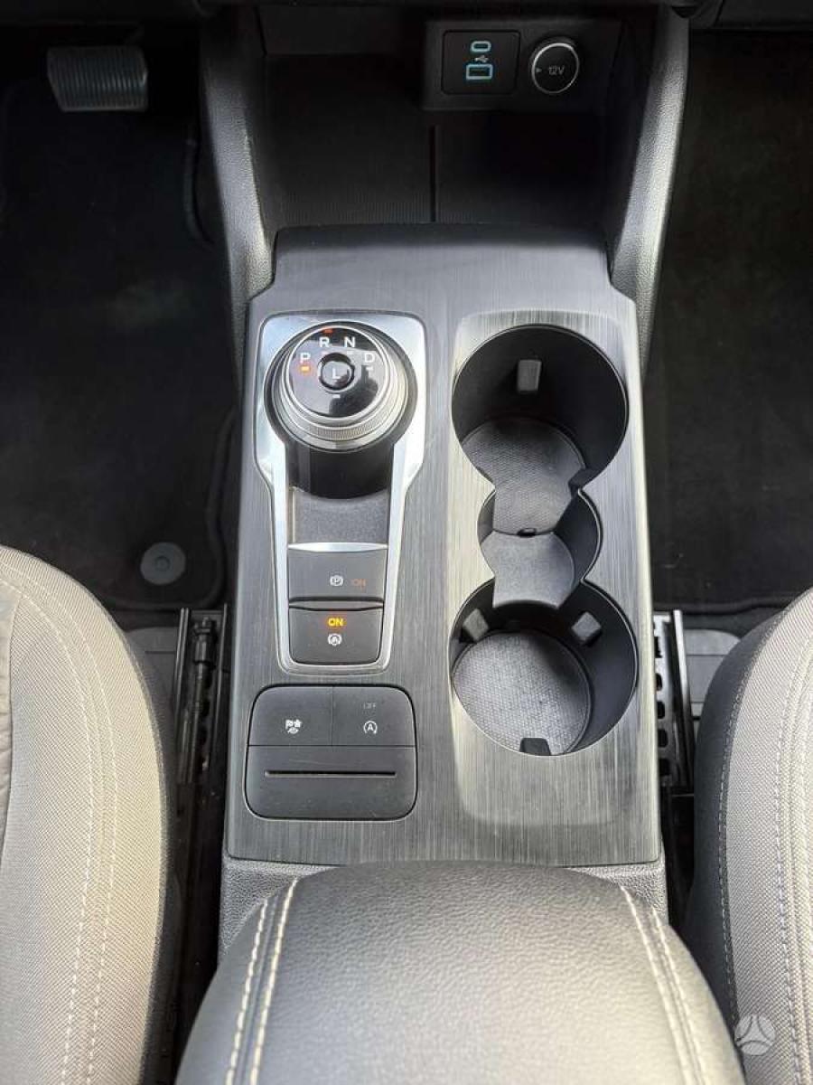 Balts Ford Escape 2020 Klaipėda, ar dzinēja tilpumu 1.50 L un nobraukumu 32 tūkst. km par 14700 €, foto 9 vietnē AUTOMOTO.COM.LV