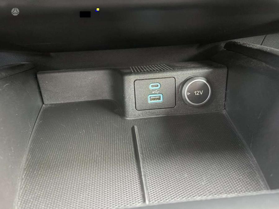 Balts Ford Escape 2020 Klaipėda, ar dzinēja tilpumu 1.50 L un nobraukumu 32 tūkst. km par 14700 €, foto 13 vietnē AUTOMOTO.COM.LV