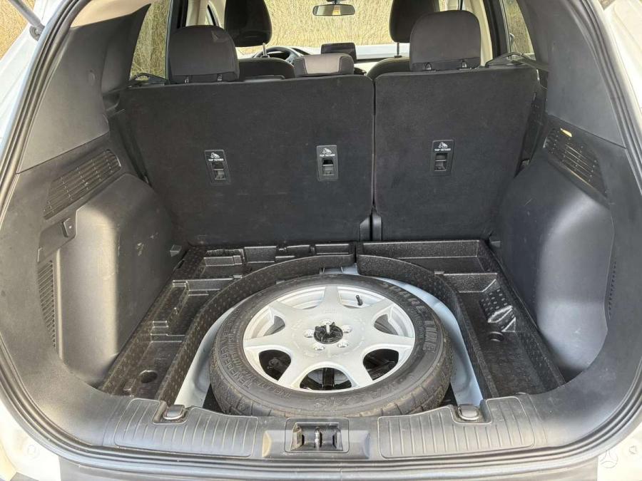 Balts Ford Escape 2020 Klaipėda, ar dzinēja tilpumu 1.50 L un nobraukumu 32 tūkst. km par 14700 €, foto 17 vietnē AUTOMOTO.COM.LV