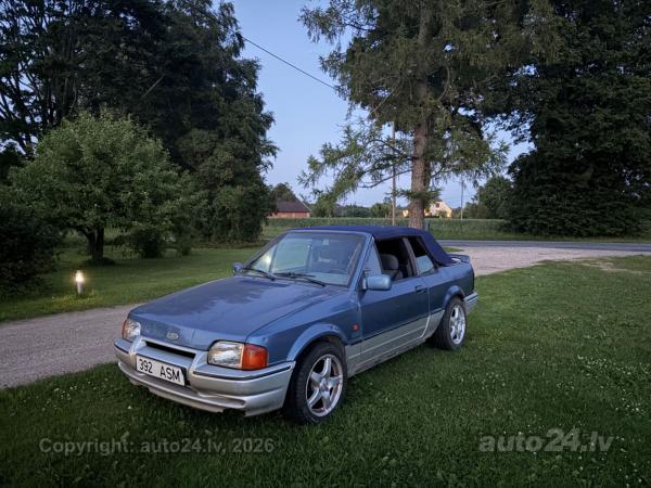 Blue Ford Escort 1989 in Elva, with an engine capacity of 1.60 L and mileage of 160 thousand km for 2499 €, photo 2 on AUTOMOTO.COM.LV
