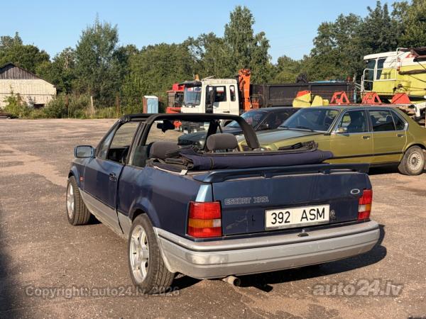 Blue Ford Escort 1989 in Elva, with an engine capacity of 1.60 L and mileage of 160 thousand km for 2499 €, photo 4 on AUTOMOTO.COM.LV