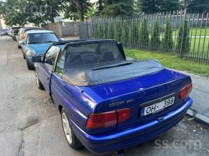 Zils Ford Escort 1994 Rīga, ar dzinēja tilpumu 1.80 L un nobraukumu 267 tūkst. km par 2700 €, foto 3 vietnē AUTOMOTO.COM.LV