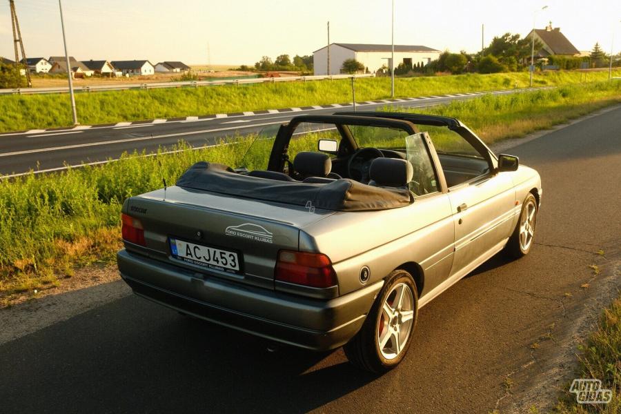 Ford Escort 1992 Viļņa, ar dzinēja tilpumu 1.60 L un nobraukumu 43 tūkst. km par 1999 €, foto 6 vietnē AUTOMOTO.COM.LV
