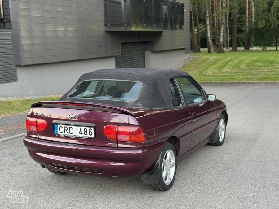 Ford Escort 1996 Palanga, ar dzinēja tilpumu 1.60 L un nobraukumu 86 tūkst. km par 4250 €, foto 12 vietnē AUTOMOTO.COM.LV