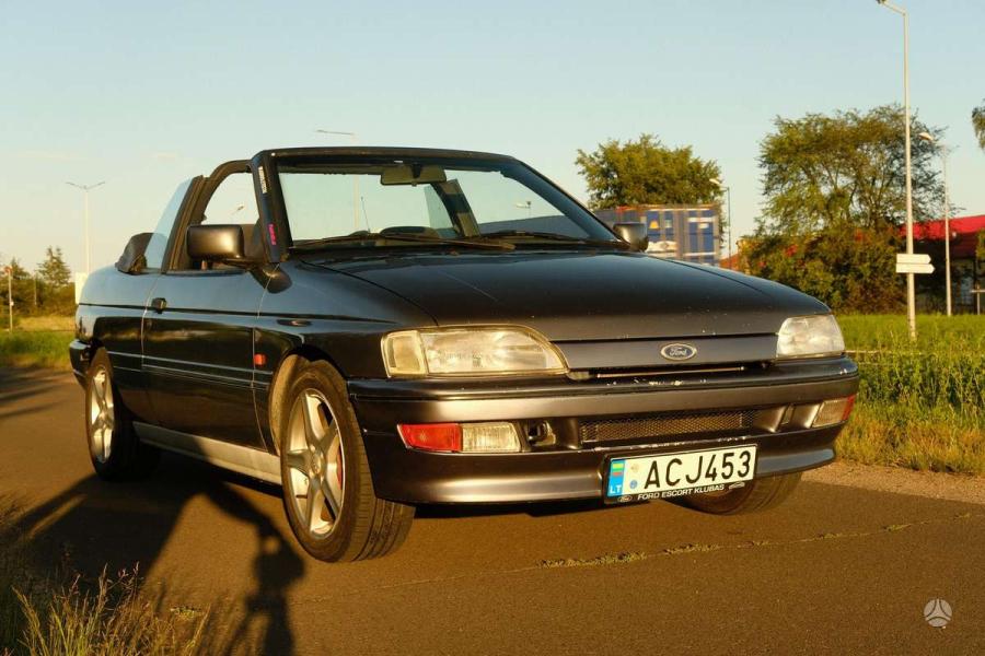 Pelēks Ford Escort 1992 Viļņa, ar dzinēja tilpumu 1.60 L un nobraukumu 43 tūkst. km par 1999 €, foto 10 vietnē AUTOMOTO.COM.LV