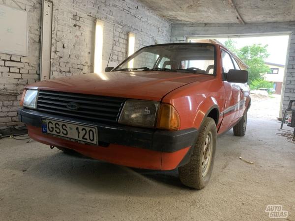 Ford Escort 1981 in Klaipeda, with an engine capacity of 1.30 L and mileage of 70 thousand km for 1499 €, photo 3 on AUTOMOTO.COM.LV
