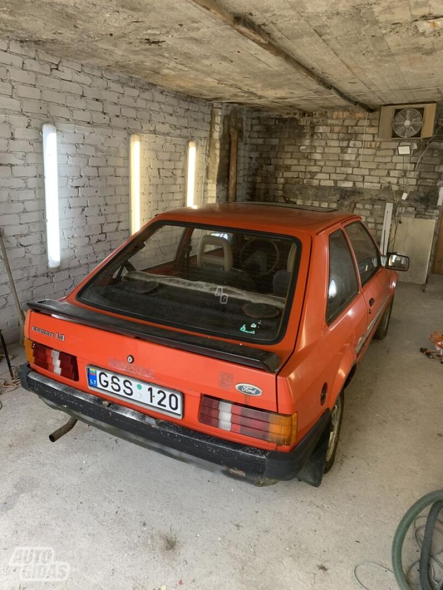Ford Escort 1981 in Klaipeda, with an engine capacity of 1.30 L and mileage of 70 thousand km for 1499 €, photo 6 on AUTOMOTO.COM.LV
