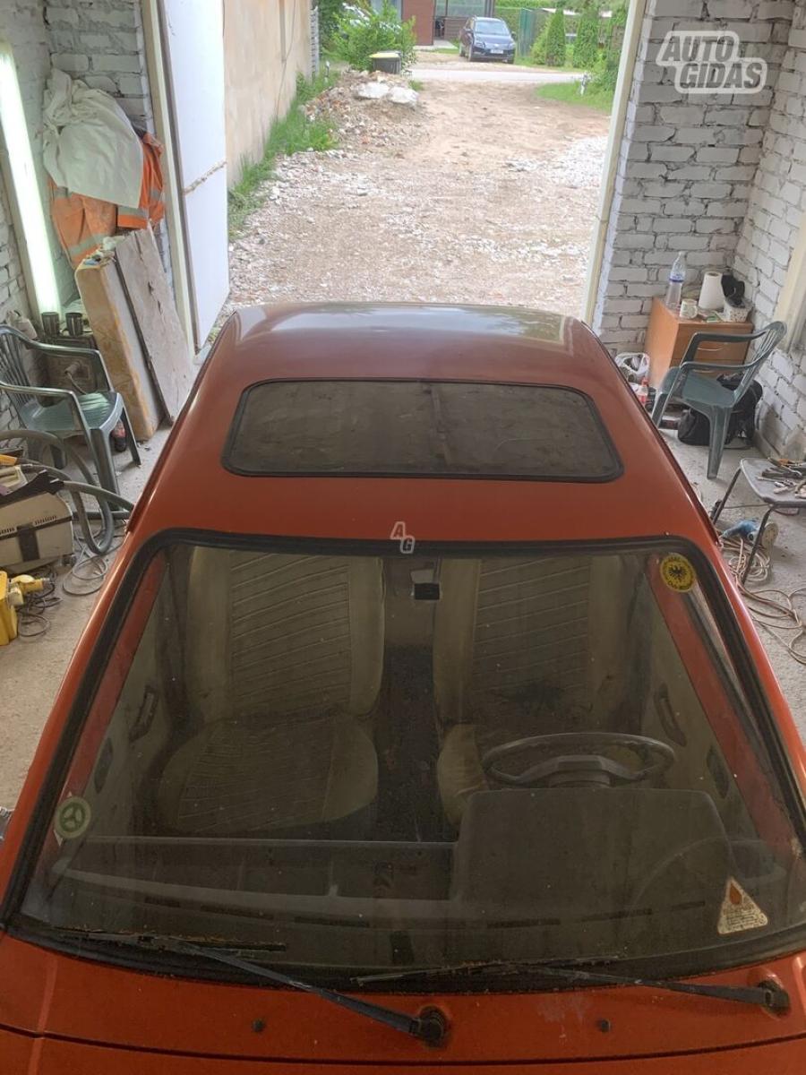 Ford Escort 1981 in Klaipeda, with an engine capacity of 1.30 L and mileage of 70 thousand km for 1499 €, photo 8 on AUTOMOTO.COM.LV
