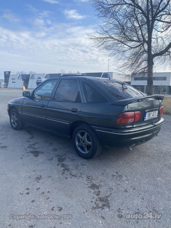 Ford Escort 1992 Pērnava, ar dzinēja tilpumu 1.80 L un nobraukumu 0 tūkst. km par 3500 €, foto 5 vietnē AUTOMOTO.COM.LV