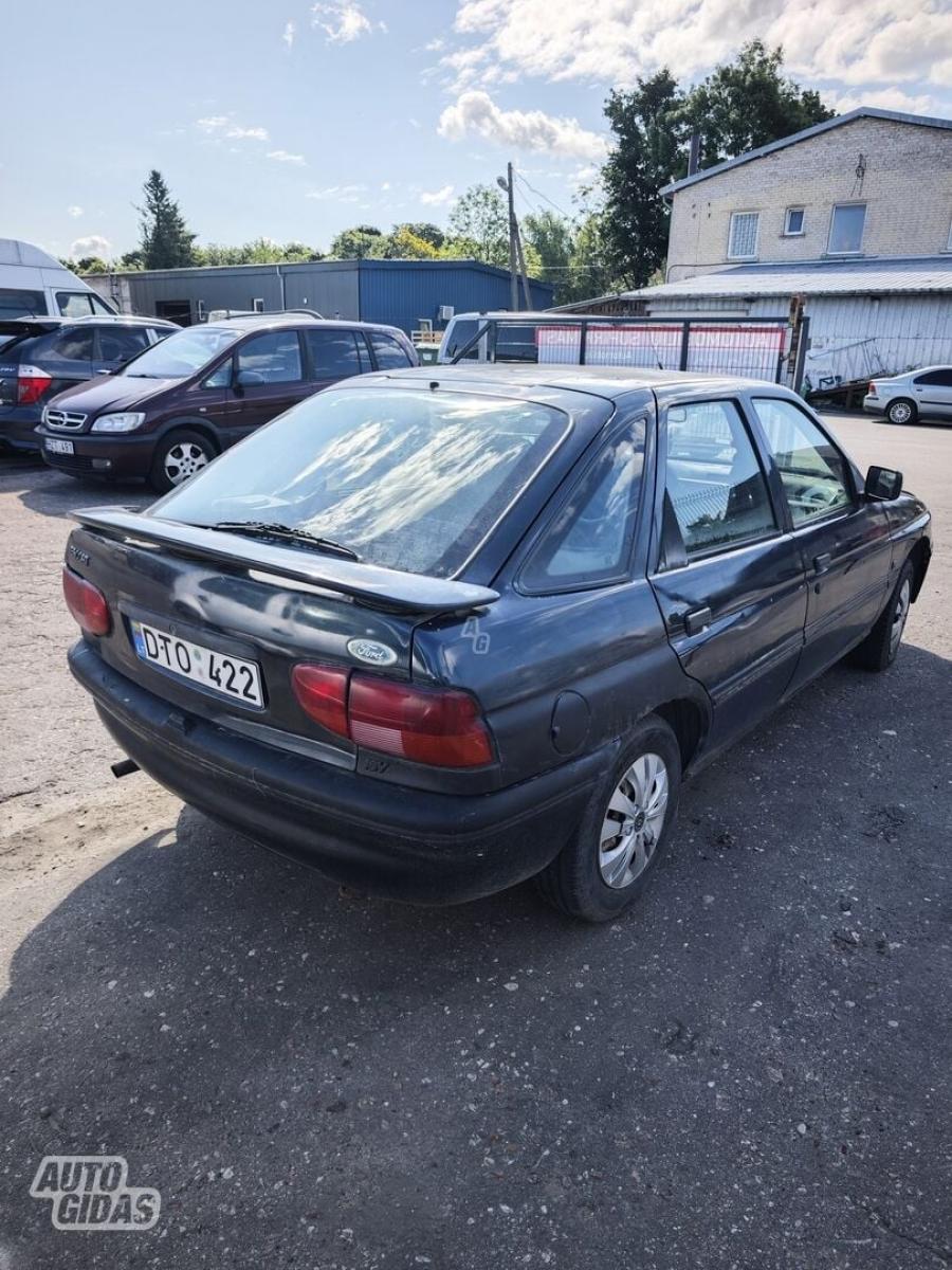 Форд Эскорт 1994 в Плунге, объемом двигателя 1.60 л и пробегом 150 тыс. км за 420 €, фото 5 на AUTOMOTO.COM.LV