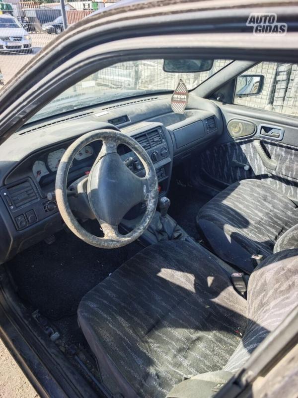 Ford Escort 1994 Plungė, ar dzinēja tilpumu 1.60 L un nobraukumu 150 tūkst. km par 420 €, foto 6 vietnē AUTOMOTO.COM.LV