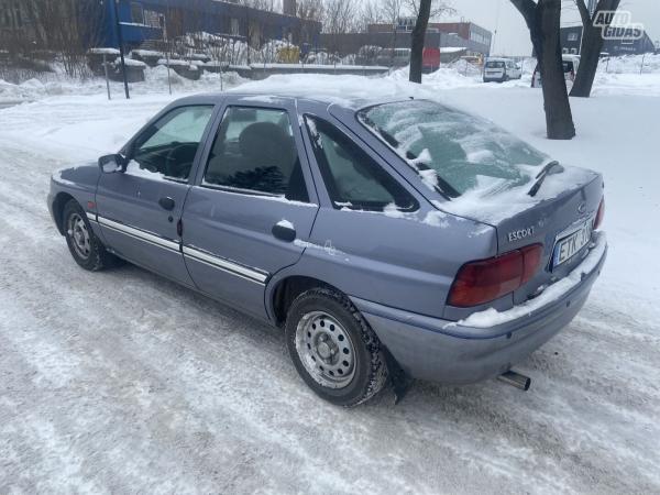 Ford Escort 1997 Klaipėda, ar dzinēja tilpumu 1.60 L un nobraukumu 5 tūkst. km par 999 €, foto 3 vietnē AUTOMOTO.COM.LV