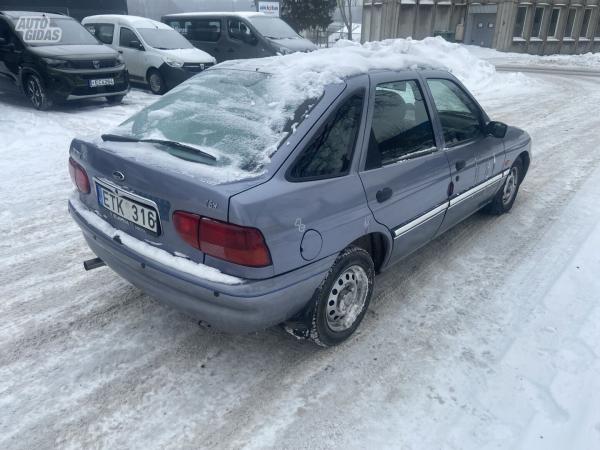 Ford Escort 1997 Klaipėda, ar dzinēja tilpumu 1.60 L un nobraukumu 5 tūkst. km par 999 €, foto 5 vietnē AUTOMOTO.COM.LV