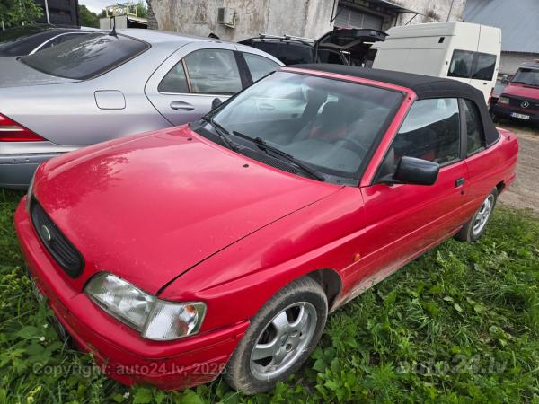Sarkans Ford Escort 1991 Tallina, ar dzinēja tilpumu 1.60 L un nobraukumu 0 tūkst. km par 1770 €, foto 1 vietnē AUTOMOTO.COM.LV