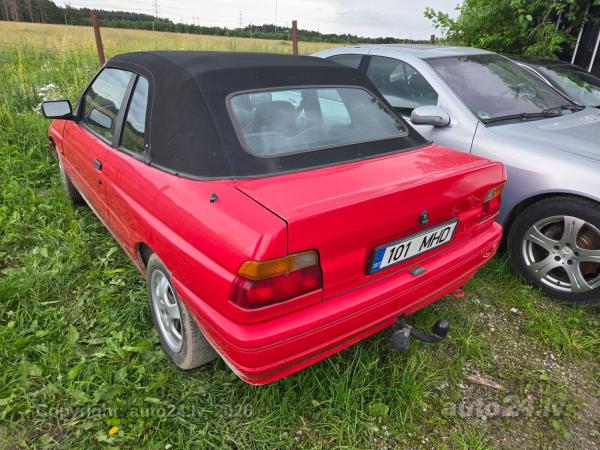 Sarkans Ford Escort 1991 Tallina, ar dzinēja tilpumu 1.60 L un nobraukumu 0 tūkst. km par 1770 €, foto 2 vietnē AUTOMOTO.COM.LV