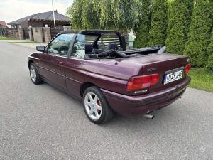Red Ford Escort 1994 in Klaipeda, with an engine capacity of 1.80 L and mileage of 42 thousand km for 1899 €, photo 5 on AUTOMOTO.COM.LV