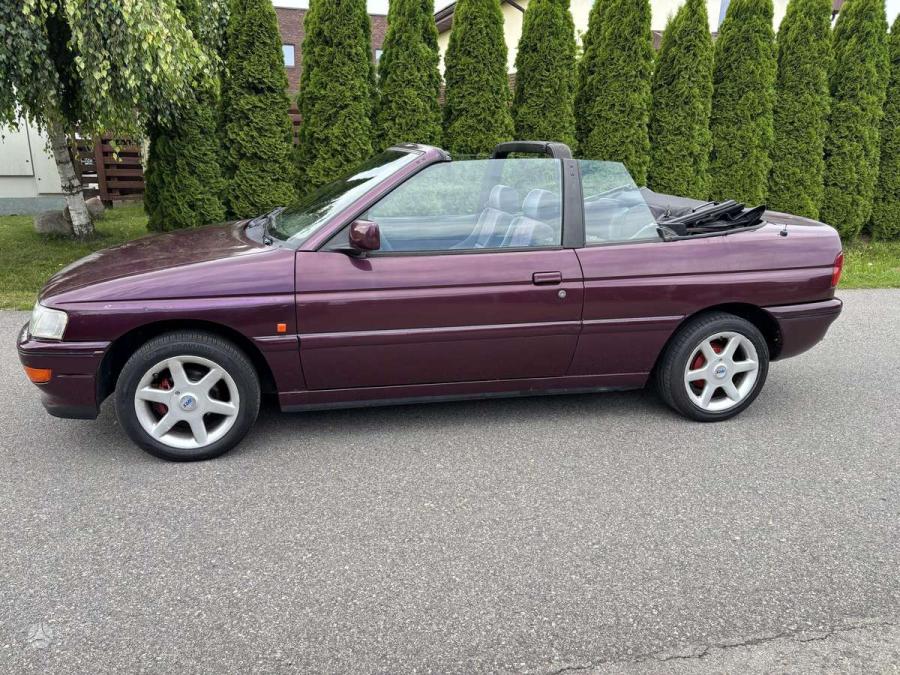 Red Ford Escort 1994 in Klaipeda, with an engine capacity of 1.80 L and mileage of 42 thousand km for 1899 €, photo 6 on AUTOMOTO.COM.LV