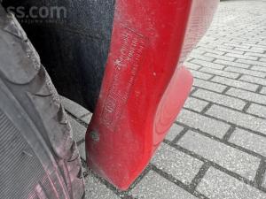 Red Ford Escort 1991 in Riga, with an engine capacity of 1.60 L and mileage of 170 thousand km for 3800 €, photo 7 on AUTOMOTO.COM.LV